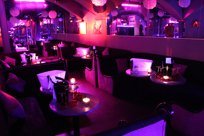 LE CLUB – L'Absolu