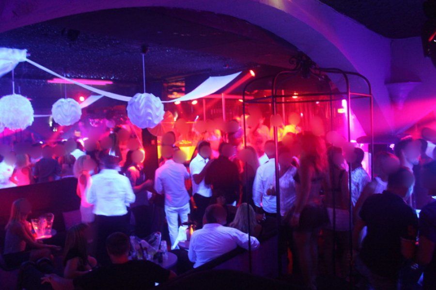 Le club !!!!! – L'Absolu